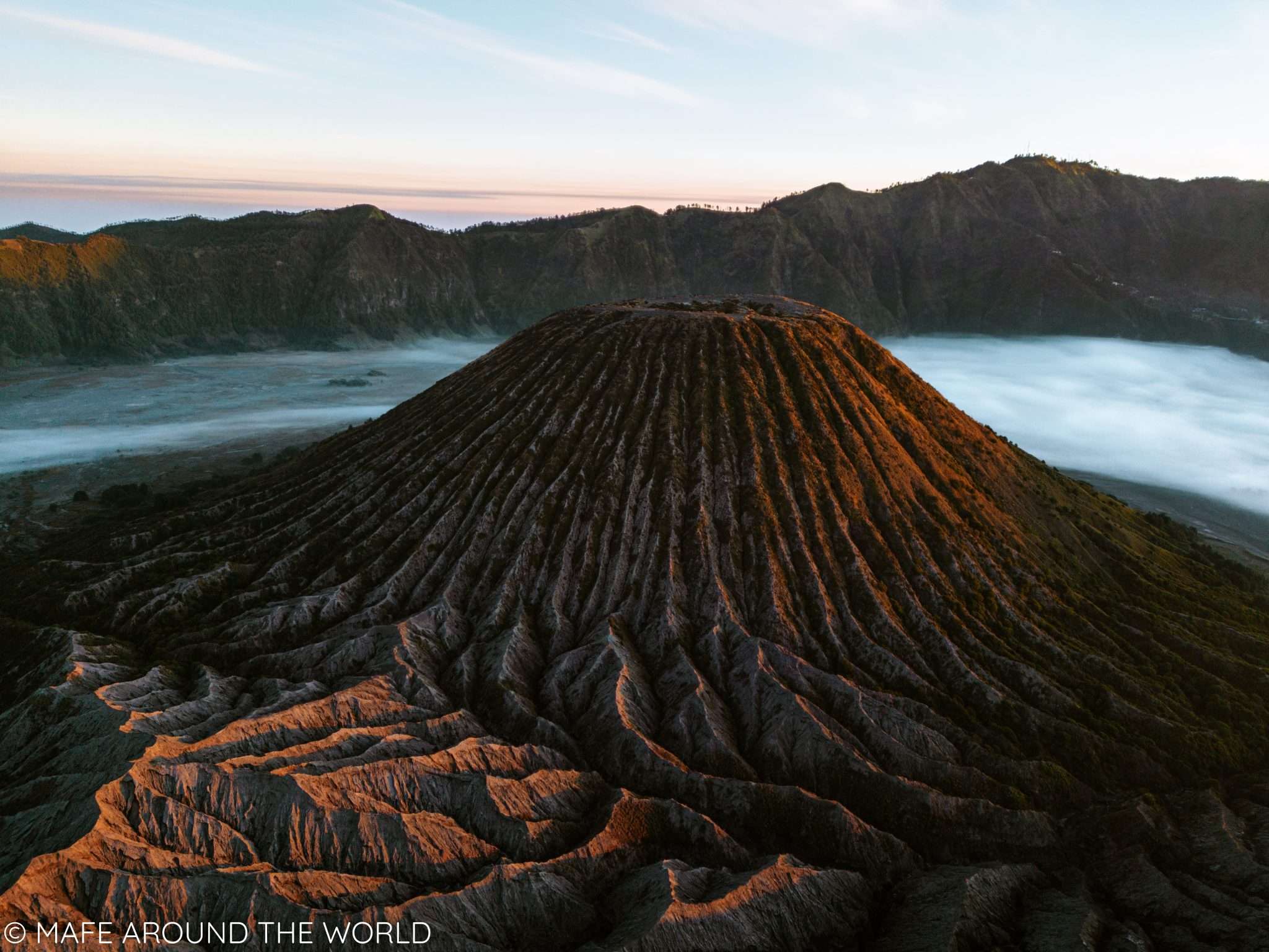 Excursión al VOLCÁN BROMO e IJEN: Nuestra Experiencia – Mafe Around the ...